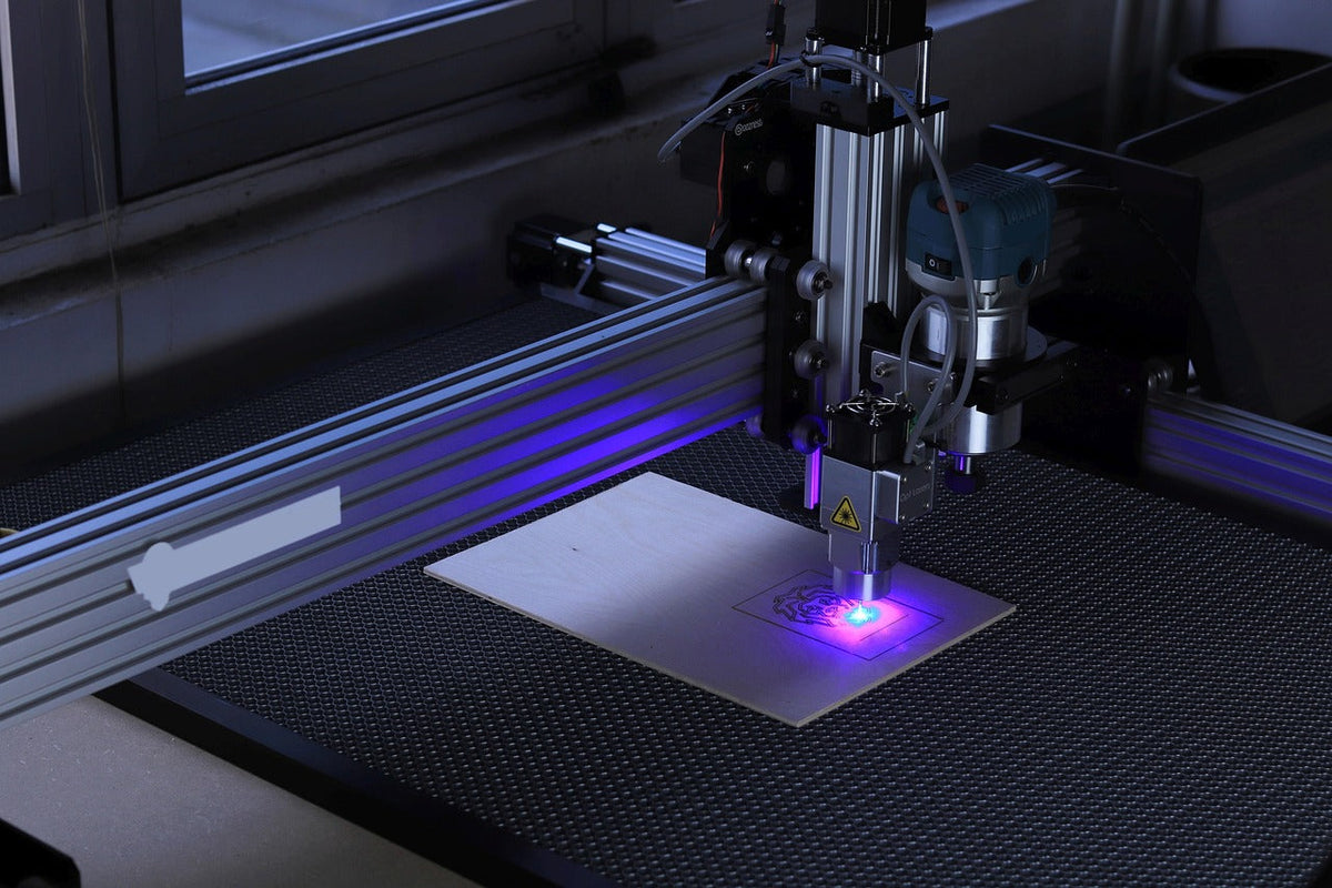 Meilleurs logiciels de gravure laser gratuits et payants 2026